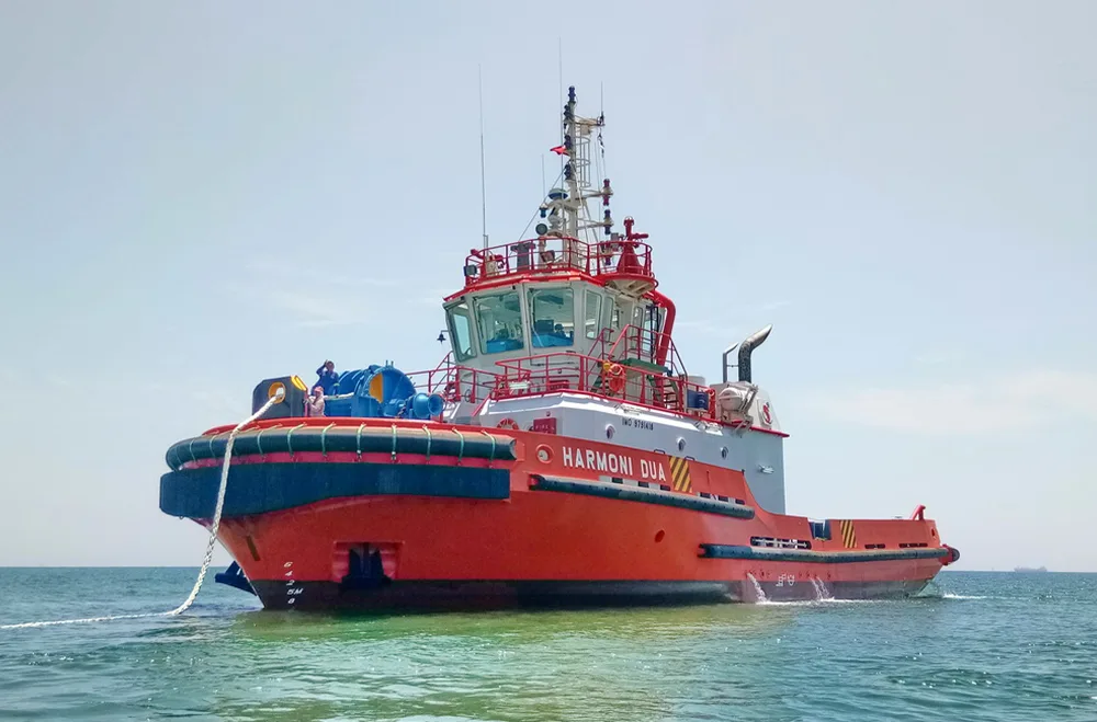 Built Vessels: Azimuth Stern Drive Harbour Tug – Sealink International ...